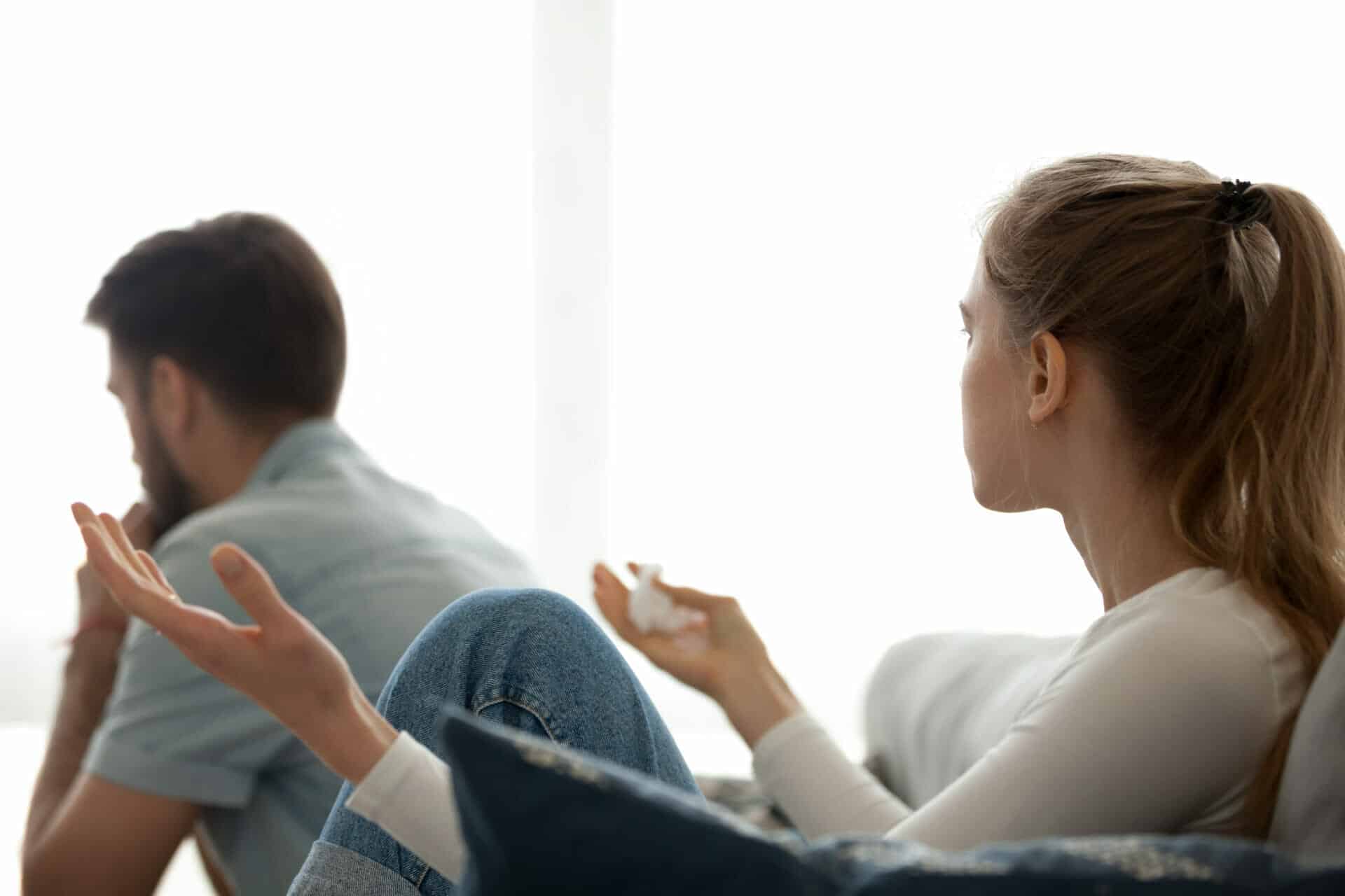 Overcome Relationship Insecurity: 5 Steps To Know When It's Time To Leave - Makin Wellness